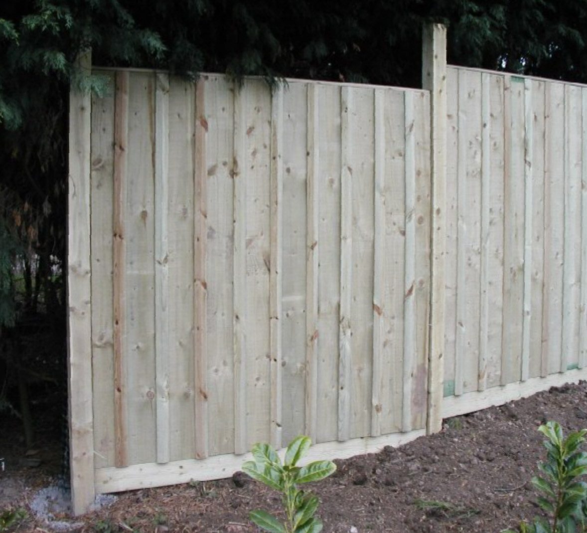 Bespoke Fence Panels | Garden Fencing Specialists | Wilfirs